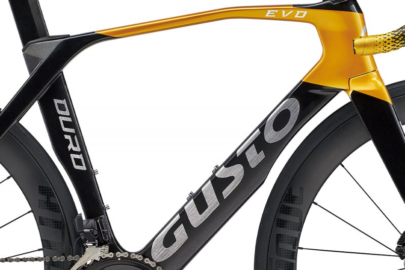 DURO EVO PRO LEGEND – GUSTO